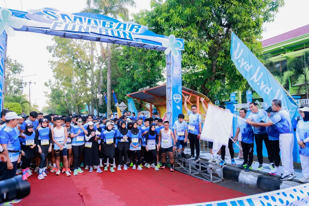 Smabar Fun Run 2025 Meriahkan HUT ke-61 SMA Negeri 1 Barru - retas.news